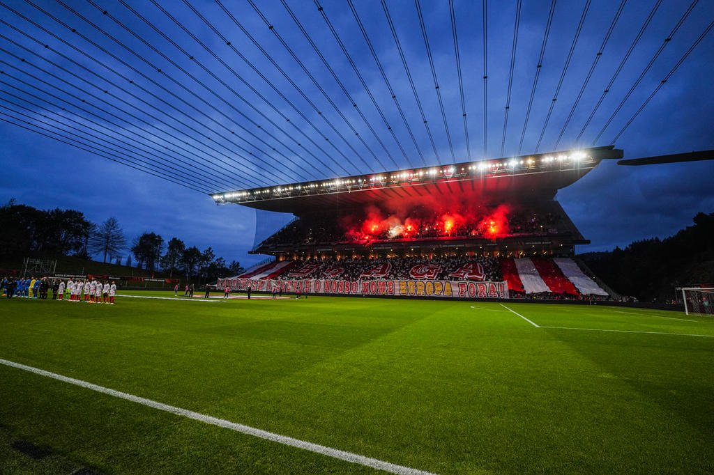 Portugal e Espanha se enfrentam em estádio que chama a atenção pela ...