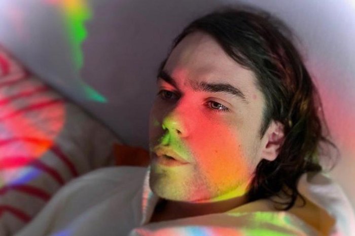 Filho do ator Tim Roth, músico Cormac Roth morre aos 25 anos | GZH