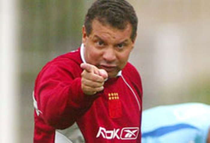 Inter anuncia Celso Roth como novo técnico | DG